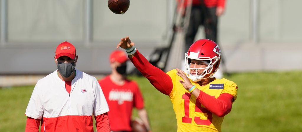 Highest-Paid Quarterbacks in the NFL - Cash Flow Sports