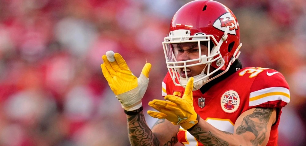 Saints sign safety Tyrann Mathieu - Cash Flow Sports