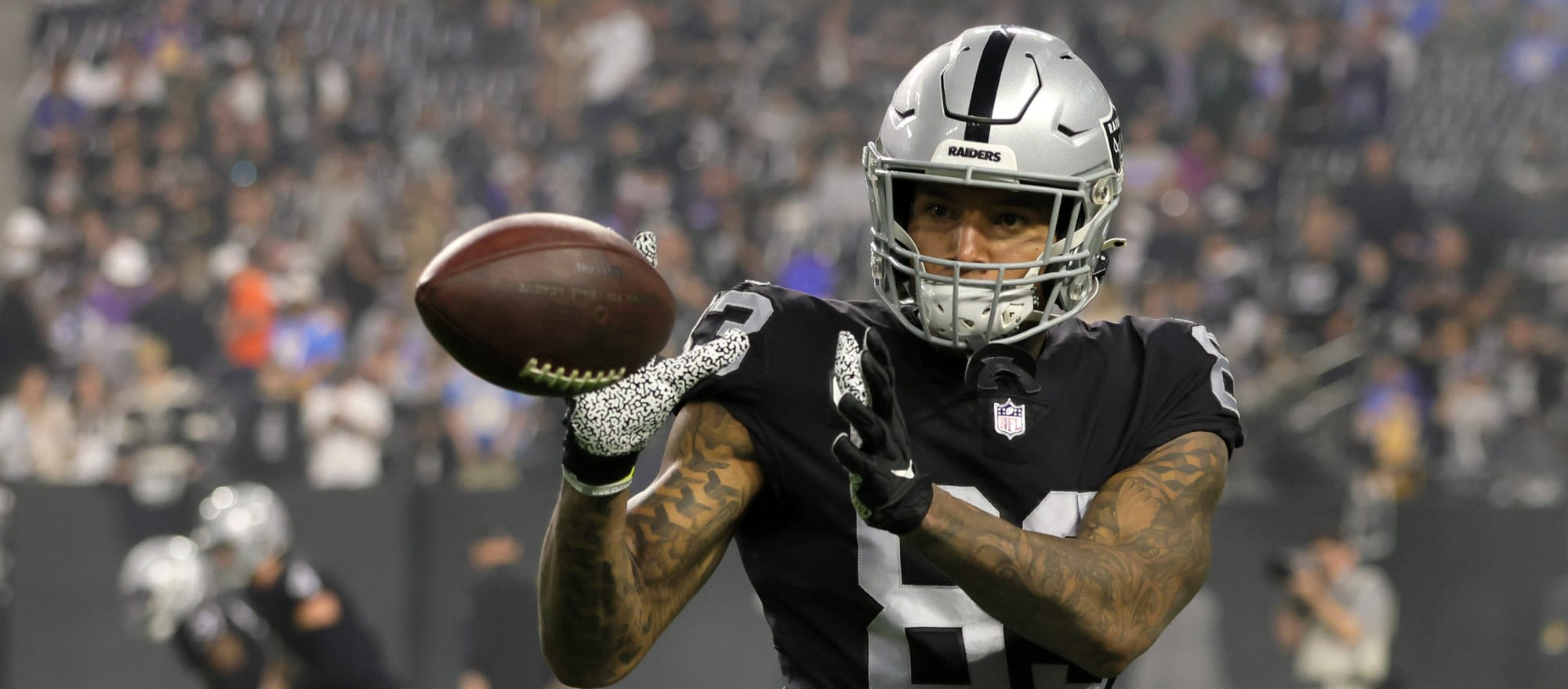 Raiders TE Darren Waller close to an extension with the team - Cash ...